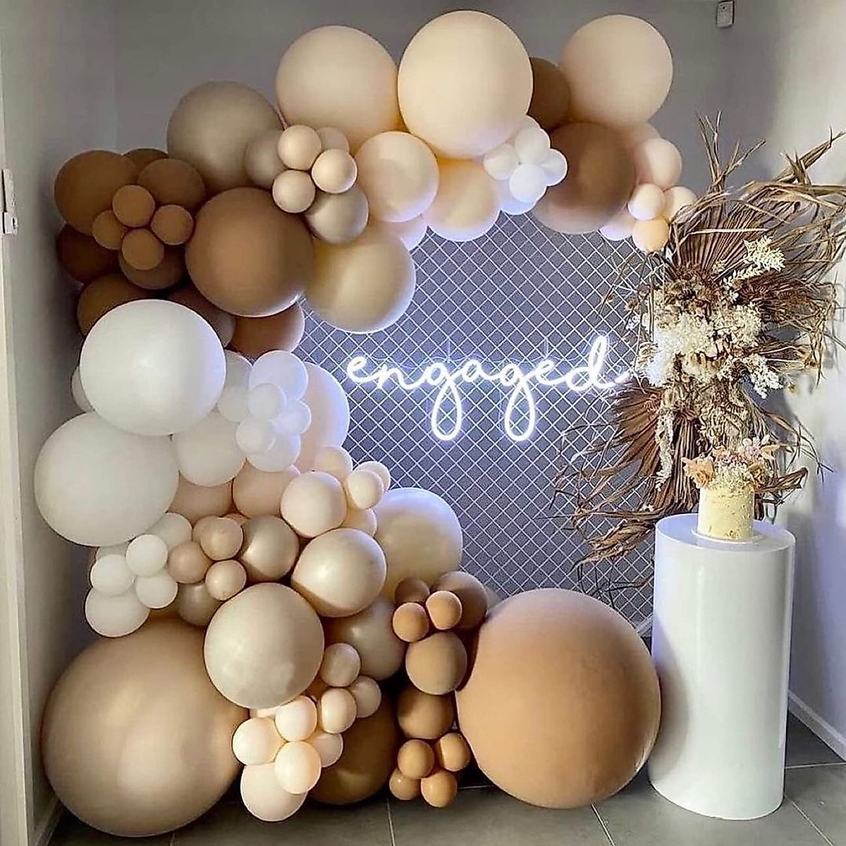Retro Khaki Balloon Arch Kit 134PCS Balloons 18In 12In 10In 5In Retro Khaki Skin Macaron Orange White Balloon Garland Kit For Festival Picnic Family Engagement,Wedding, Birthday Party,baby shower,Retro Theme Anniversary Celebration
