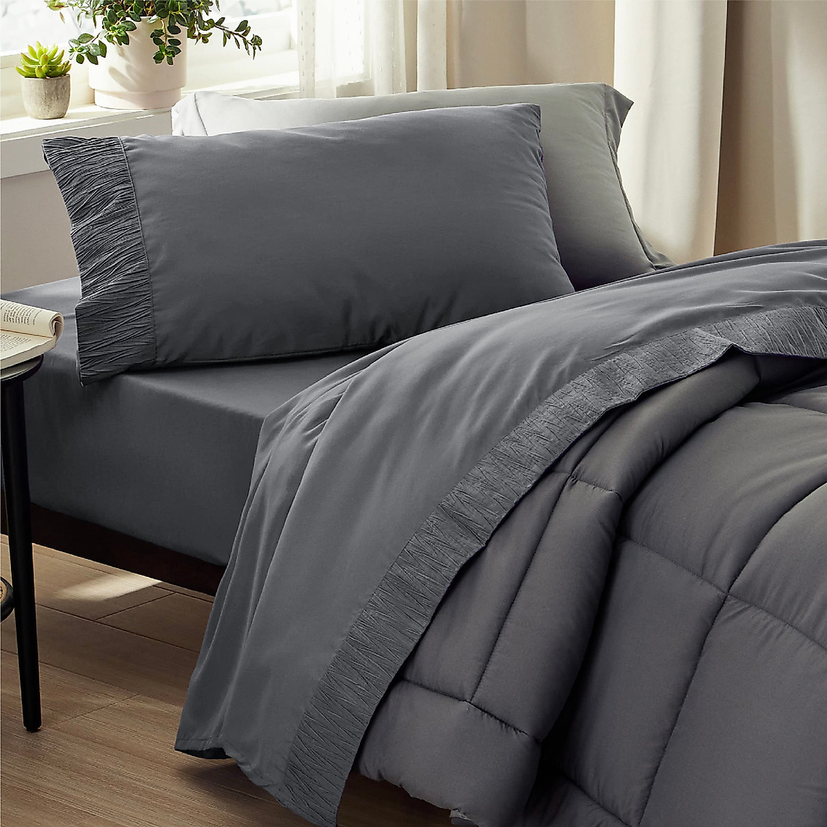 Bedsure Twin Sheets Set Grey - Soft Twin Bed Sheets, 3 Pieces Hotel Luxury Twin Sheets, Easy Care Polyester Microfiber Cooling Bed Sheet Set