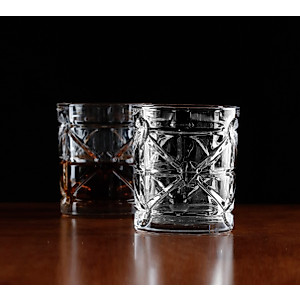 Circleware Bristol Heavy Base Whiskey Glasses, Set of 4 Drinking Glassware for Water, Juice, Iced Tea, Beer, Wine, Liquor Brandy, Bourbon, 11.33oz, Clear