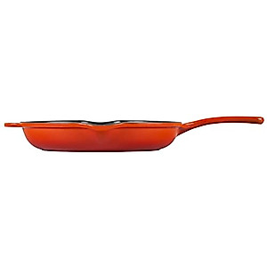 Le Creuset Classic Cast Iron Handle Skillet, 9", Flame
