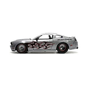 Jada Toys Big Time Muscle 1:24 2010 Ford Mustang GT Die-cast Car, Toys for Kids and Adults, Metallic
