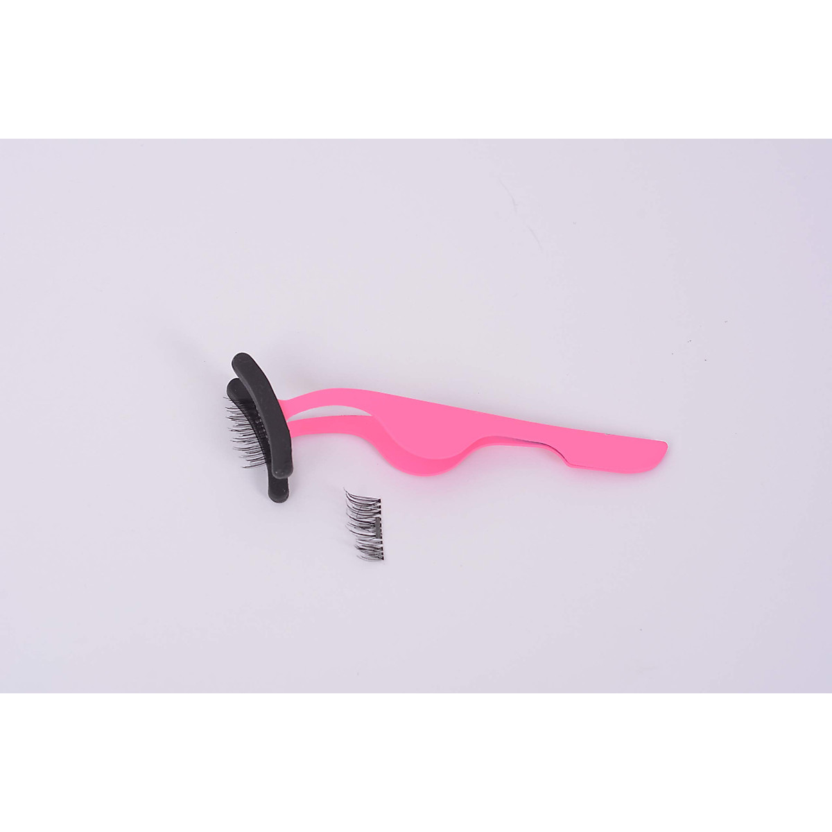 HOYUJI False eyelash applicator, eyelash extension tweezers silicone sleeve tweezers for easy application and removal of magnetic eyelashes - Adjust and repair your eyelashes (pink)