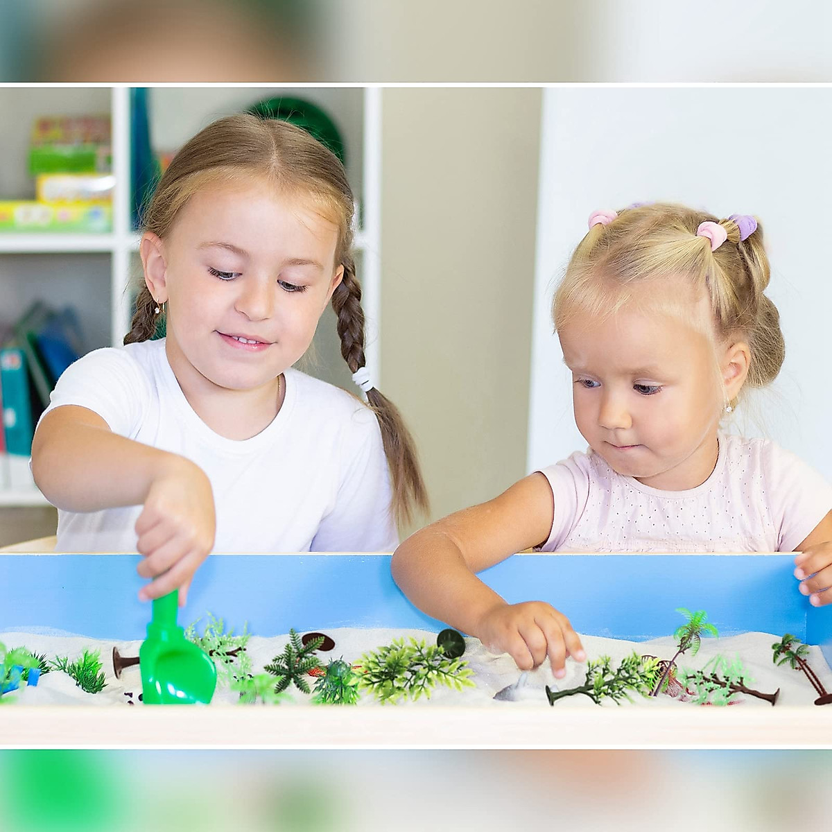 24 Pcs Mini Toy Jungle Trees Plastic Model Coconut Trees Figurines with Base Cake Decoration Rainforest Diorama Supplies Scenery Architecture Trees for Craft, Building, Scenery Landscape, 4 Styles