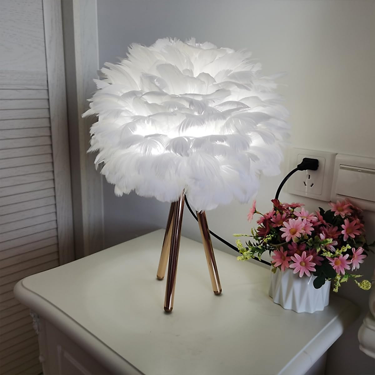 ZYLEIESENBAO Feather Lamp White Furry Tripod Table Lamp Children's Bedroom Deco Gift Princess Feather Desk Lamp 12'' Bedside Lights Night Lamp Girl's Bedroom Atmosphere Light