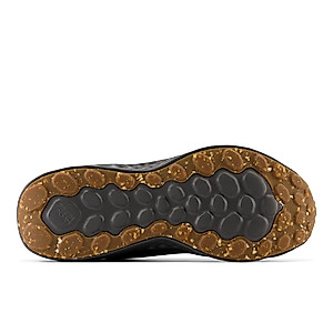 New Balance Men's Fresh Foam SPT V4 Running Shoe, Blacktop/Gum 020, 10