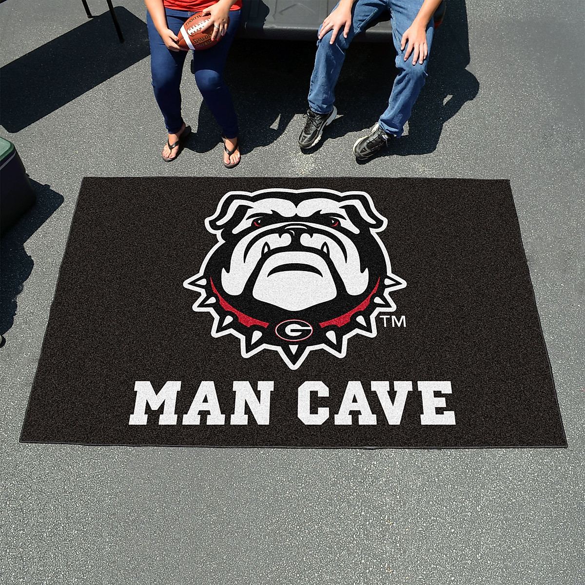FANMATS 22878 Georgia Bulldogs Man Cave UltiMat Rug - 5ft. x 8ft. | Sports Fan Area Rug, Home Decor Rug and Tailgating Mat - Bulldog Logo, Black
