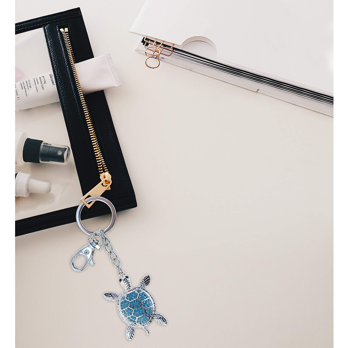 Aqua79 Blue Sea Turtle Keychain - Silver 3D Sparkling Charm Rhinestones Fashionable Stylish Metal Alloy Durable Key Ring Bling Crystal Jewelry Accessory with Clasp