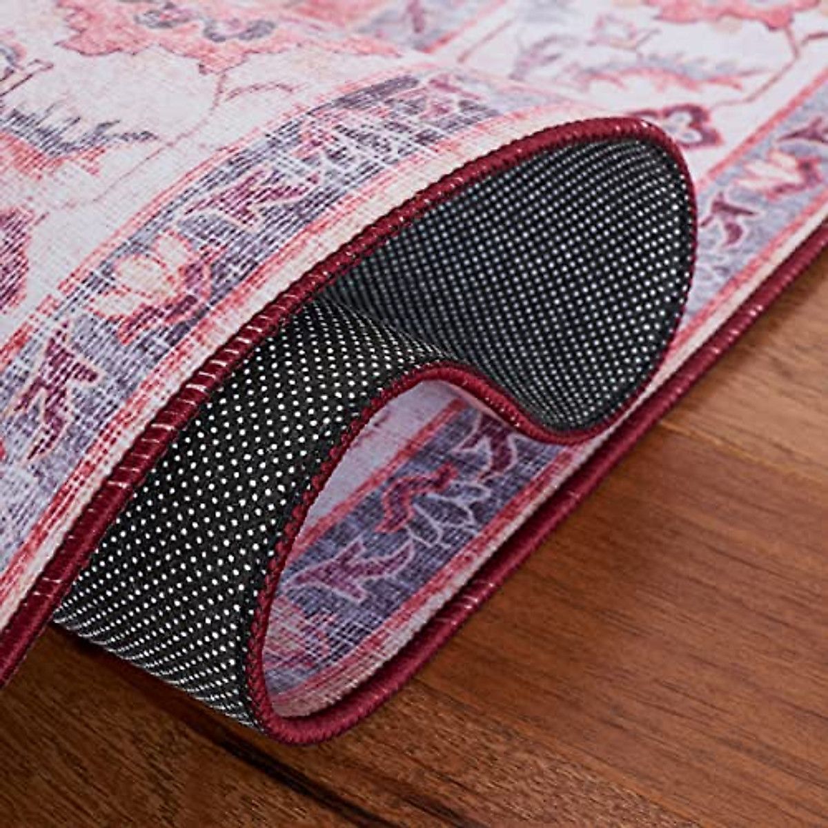 SAFAVIEH Tucson Collection Area Rug - 5' x 8', Rust & Beige, Persian Design, Non-Shedding Machine Washable & Slip Resistant Ideal for High Traffic Areas in Living Room, Bedroom (TSN163P)