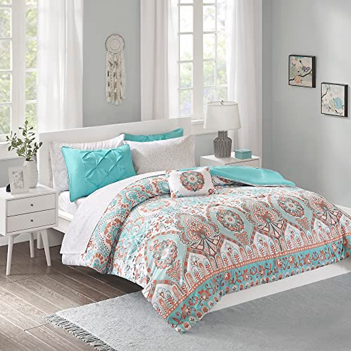 Intelligent Design Complete Bed In A Bag Casual Boho Comforter with Sheet Set Decorative Pillow, All Season Bedding Set, Queen, Vinnie Aqua 8 Piece