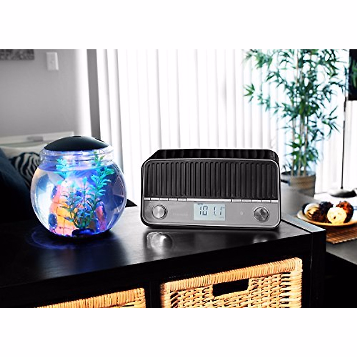 Franklin FR-1 AM/FM Table Radio with Stereo Speakers and Bluetooth
