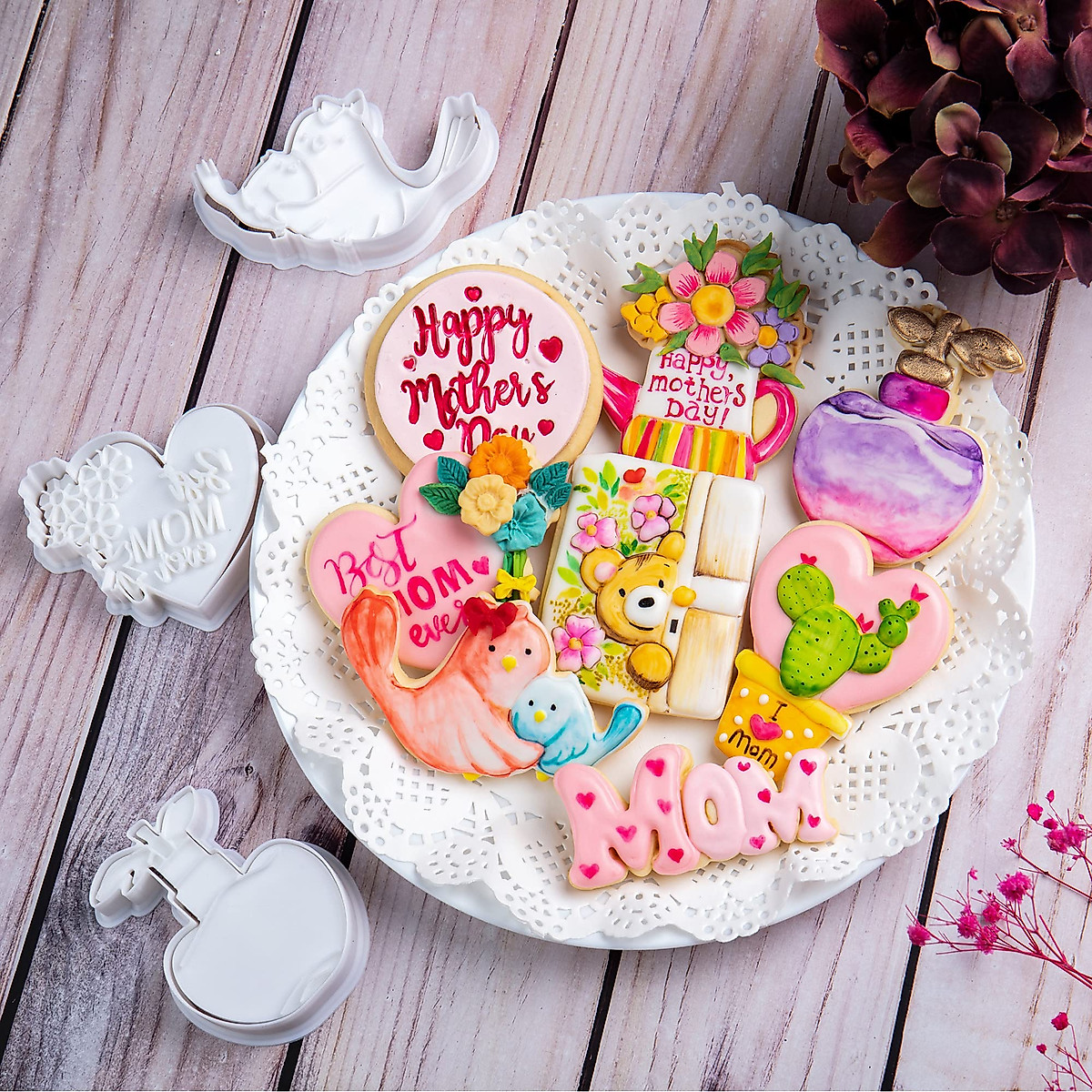 Flycalf Cookie Cutter Mom Mother Heart Gifts Baking Dough Tools with Plunger Stamps Handle Detailed Cake Decor Plastic Cutter Molds Party 3.5" Kitchen Supplies