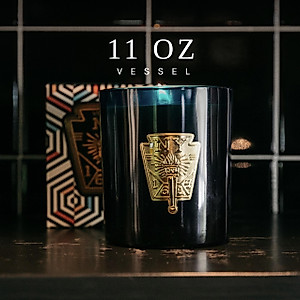 Jackson Vaughn Vintage New York Candle - Eastern Red Cedar, Sandalwood Resin, and Dried Wild Rose - 11oz Jar - 45 Hour Burn Time