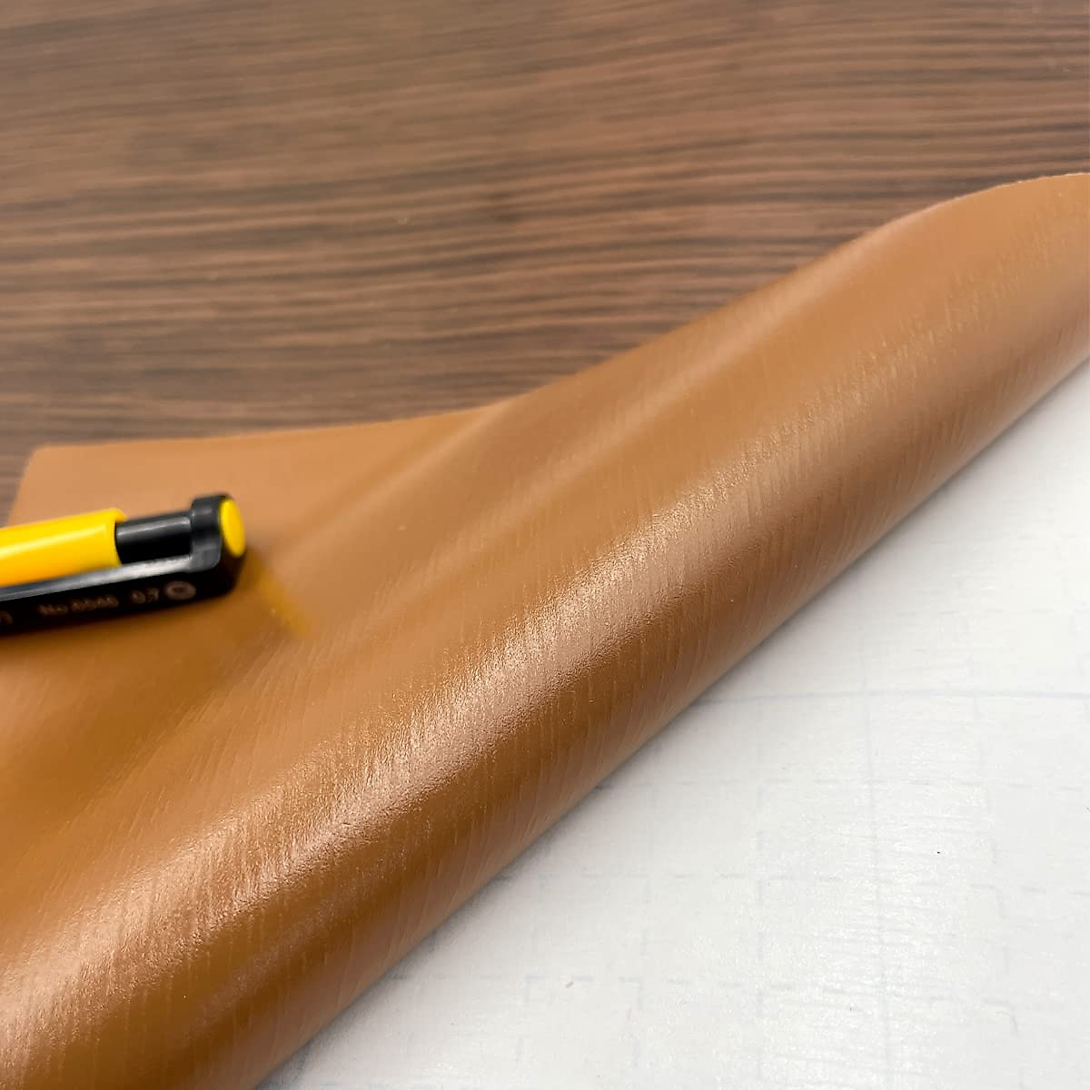 Yifely Brown Wood Grain Drawer Paper Self Adhesive Shelf Liner Slinding Door Night Stand Sticker 17.7 Inch by 9.8 Feet