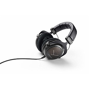 beyerdynamic TEAM TYGR Streaming Bundle including The Open-Back Gaming Headphone TYGR 300 R and The USB-Microphone Fox