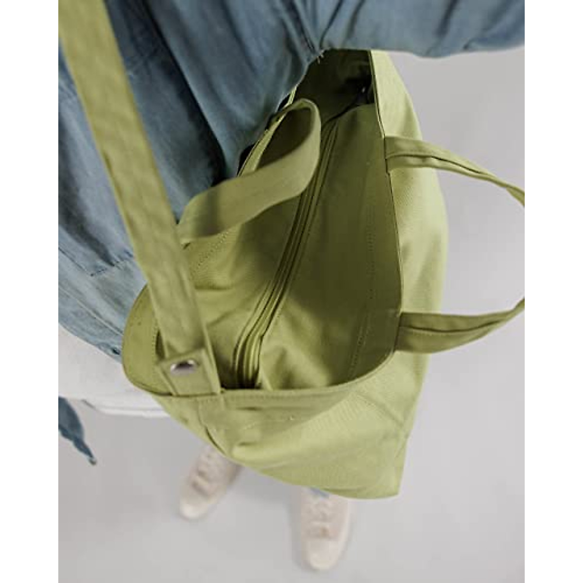 Horizontal Zip Duck Bag - Pistachio