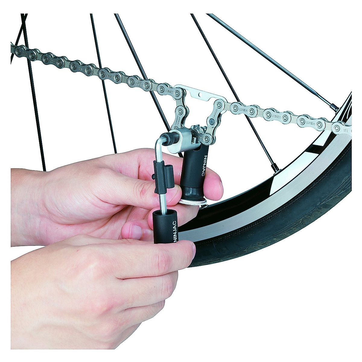 Topeak Ninja C Bike Chain Tool, Black, Silver, 8.6 x 2.3 x 2.3 cm / 3.4” x 0.9“ x 0.9” (Chain tool) 8.5 x 2.3 x 2.3 cm / 3.3” x 0.9“ x 0.