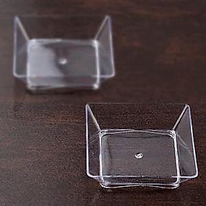 TABLECLOTHSFACTORY 250Pcs - Clear 2.25" x 2.25" Appealing Mini Square Disposable Plastic Dessert Plate