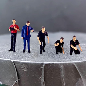 Yiju 5X 1/64 Scale Diorama Figures Miniature Layout Painted Street People Model for DIY Projects Model Trains Desktop Ornament, Style C