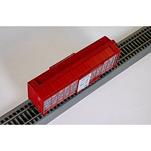 Bachmann Trains - Poultry Transport Car - Palace Live Poultry #6834 - Cluck with Chickens - HO Scale Prototypical Colors