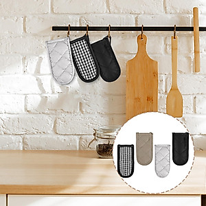4 Pieces Hot Handle Covers Heat Resistant Pot Sleeve Grip Cotton Cast Iron Skillet Handle Covers Non-Slip Machine Washable Handle Mitts for Kitchen Baking Cooking BBQ Cookwares