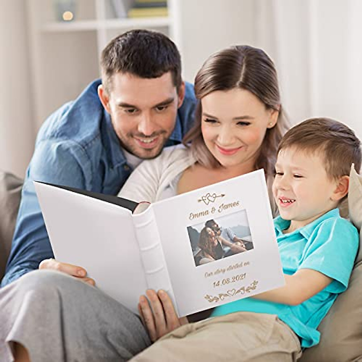 Maverton Photo Album - Customised white cover with a photo frame - 60 black pages - Memory book for couples - for parents - Photo Book for wedding - Love