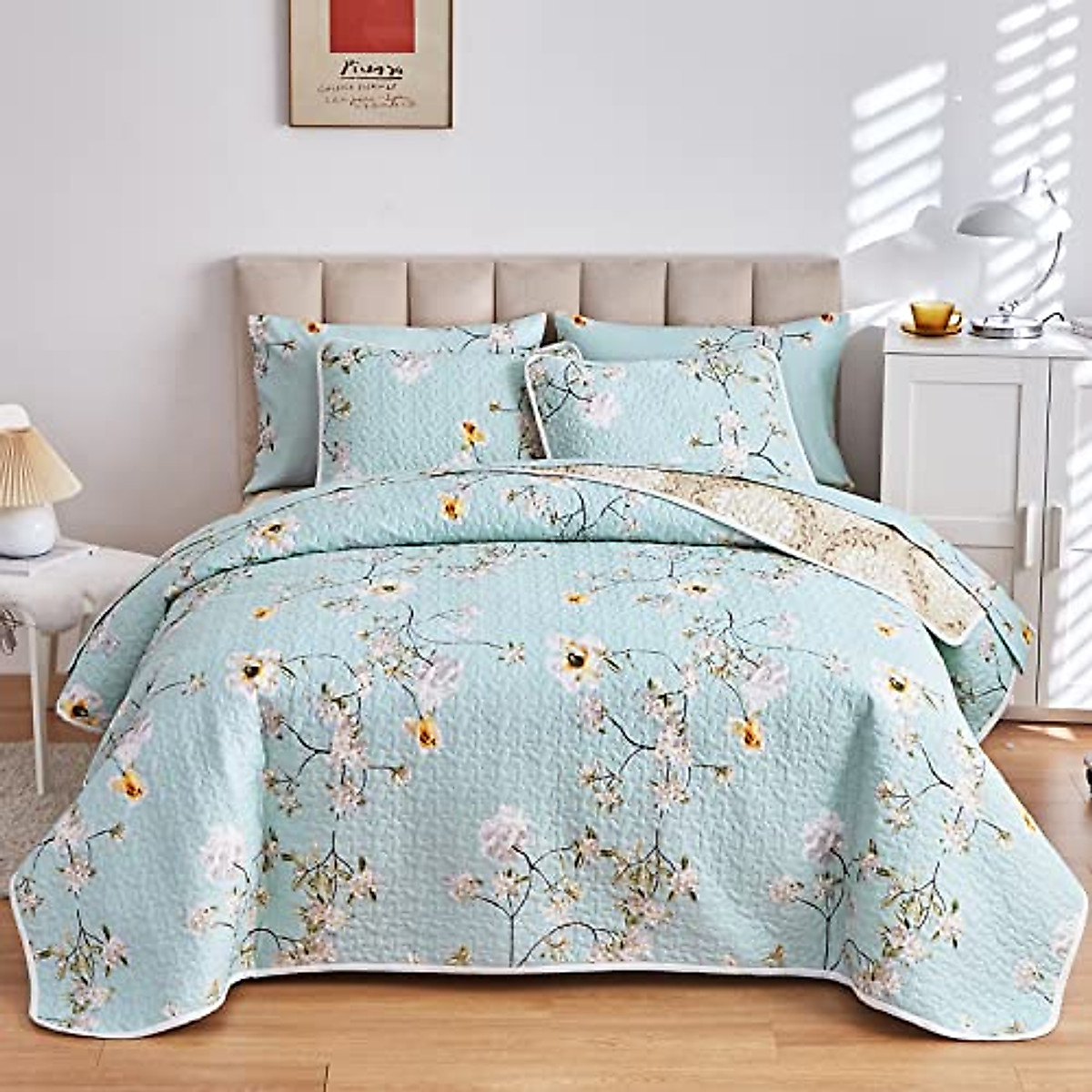 Joyreap 3 Pieces Reversible Floral Quilt Set Aqua, Microfiber Soft Quilt, Elegant Flower Design Bedspread, Lightweight Bed Cover for All Season, 1 Quilt n 2 Pillow Shams (Full/Queen, 90x90 inches)