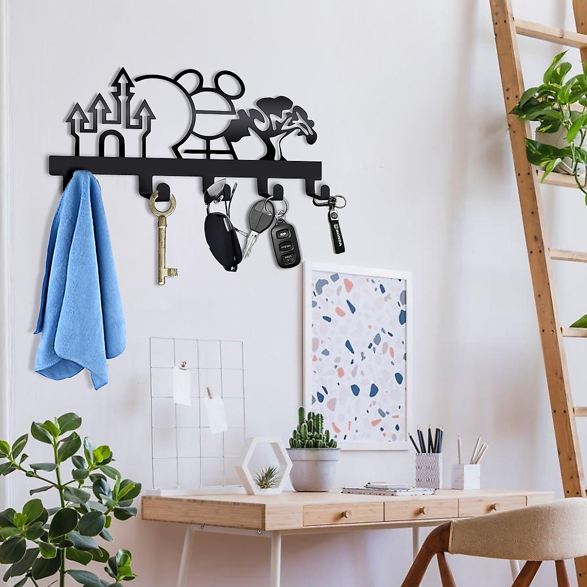 Pentacle Toys Welcome Disney Parks 5 Hook Metal Key Hangers - Mickey Key Holders - Disney World Key Hook Rack - Room Entrance Décor - Disney Land Room Décor Metal Hooks - Metal Wall Décor Gift
