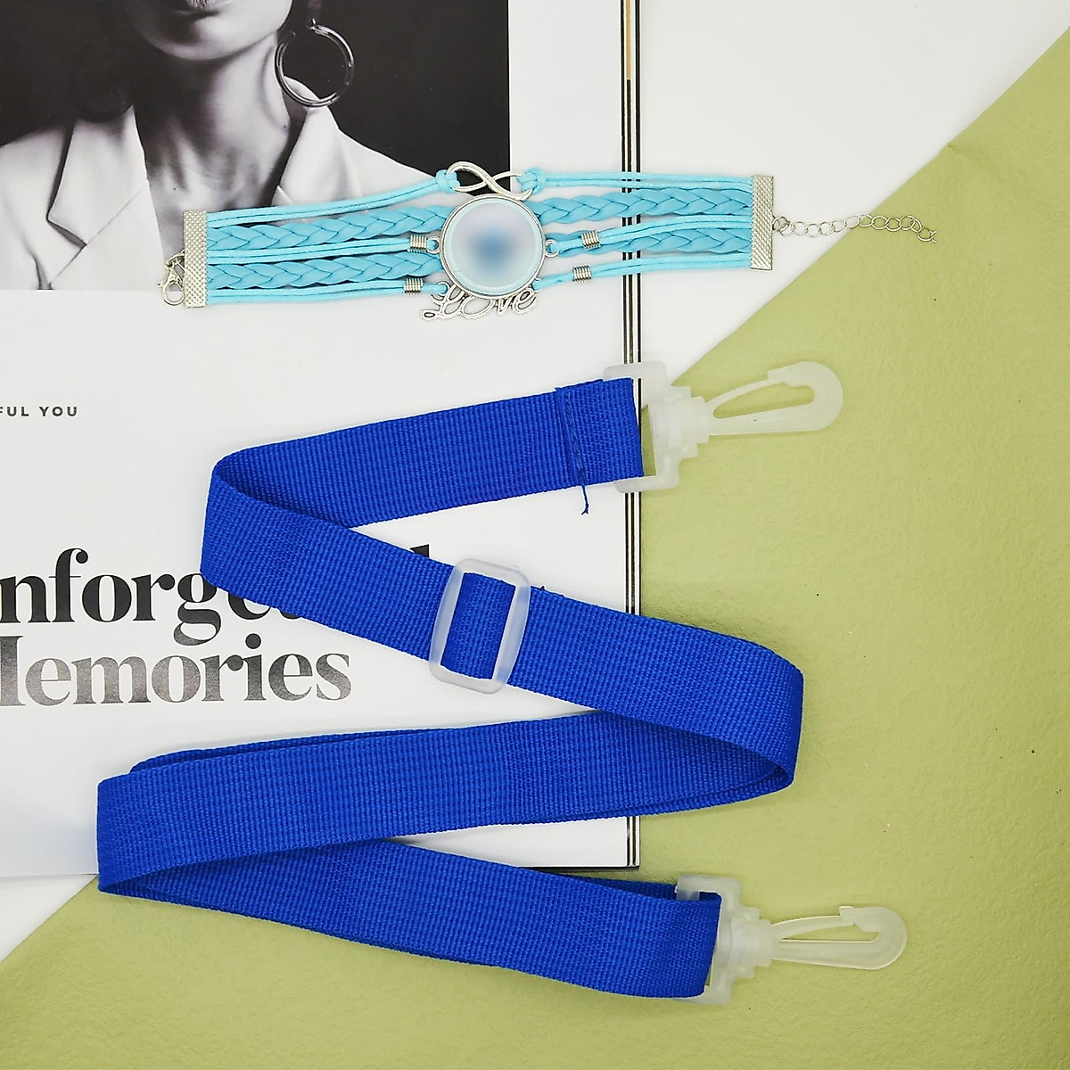 Cute Crossbody Bag with Adjustable Shoulder Strap and Bracelet Charm, Kawaii Handbag with Zipper, Lovely Wallet Purse Shoulder Bag Coin Pouch Accessories for Women Girls