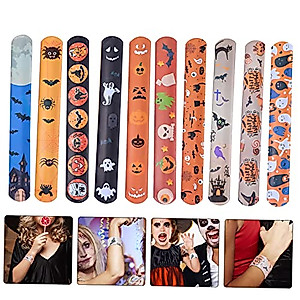 FOYTOKI 250 pcs Fillers Decorations Random Halloween Assorted Classroom Prizes Supplies Decoration Ring Witches Favors Goodie Bag Bracelet Spider Wristbands Bracelets Kids Party Snap Bulk