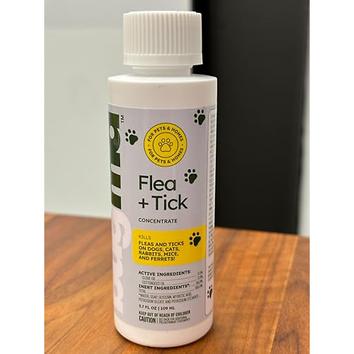 BugMD Flea and Tick Spray (2 Pack) - Flea and Tick Formula for Dogs, Flea and Tick Spray for Dogs, Flea Spray for Home, Flea and Tick Killer, Dog Flea and Tick Control