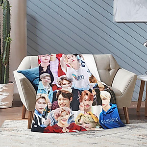 Blanket Stray Kids Lee Felix Soft and Comfortable Wool Fleece Throw Blankets for Sofa Office car Camping Yoga Travel Home Decoration Cozy Plush Beach Blanket Gift…