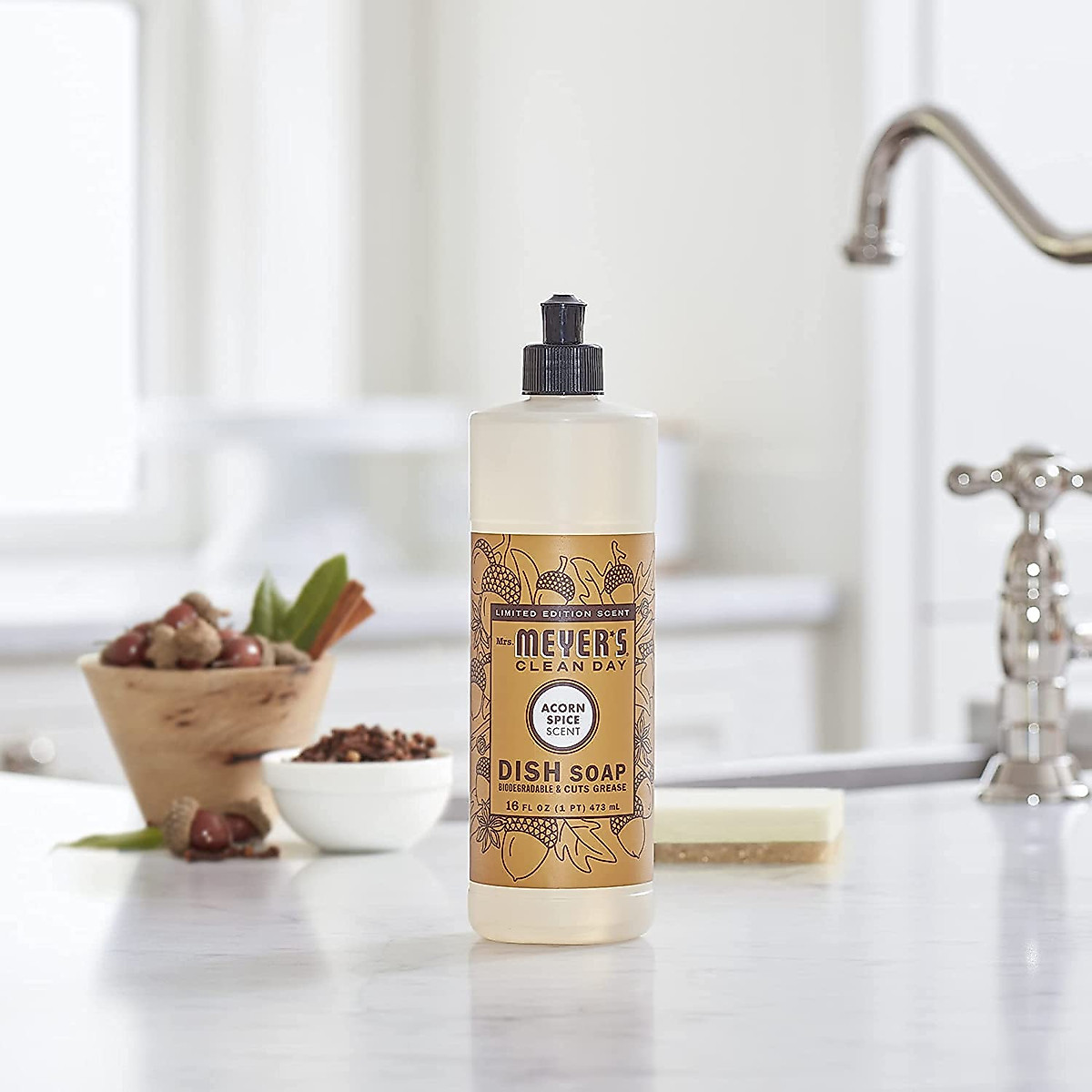 Mrs. Meyer’s Liquid Dish Soap, Acorn Spice Scent, 12 FL OZ Bottle (Pack of 2)