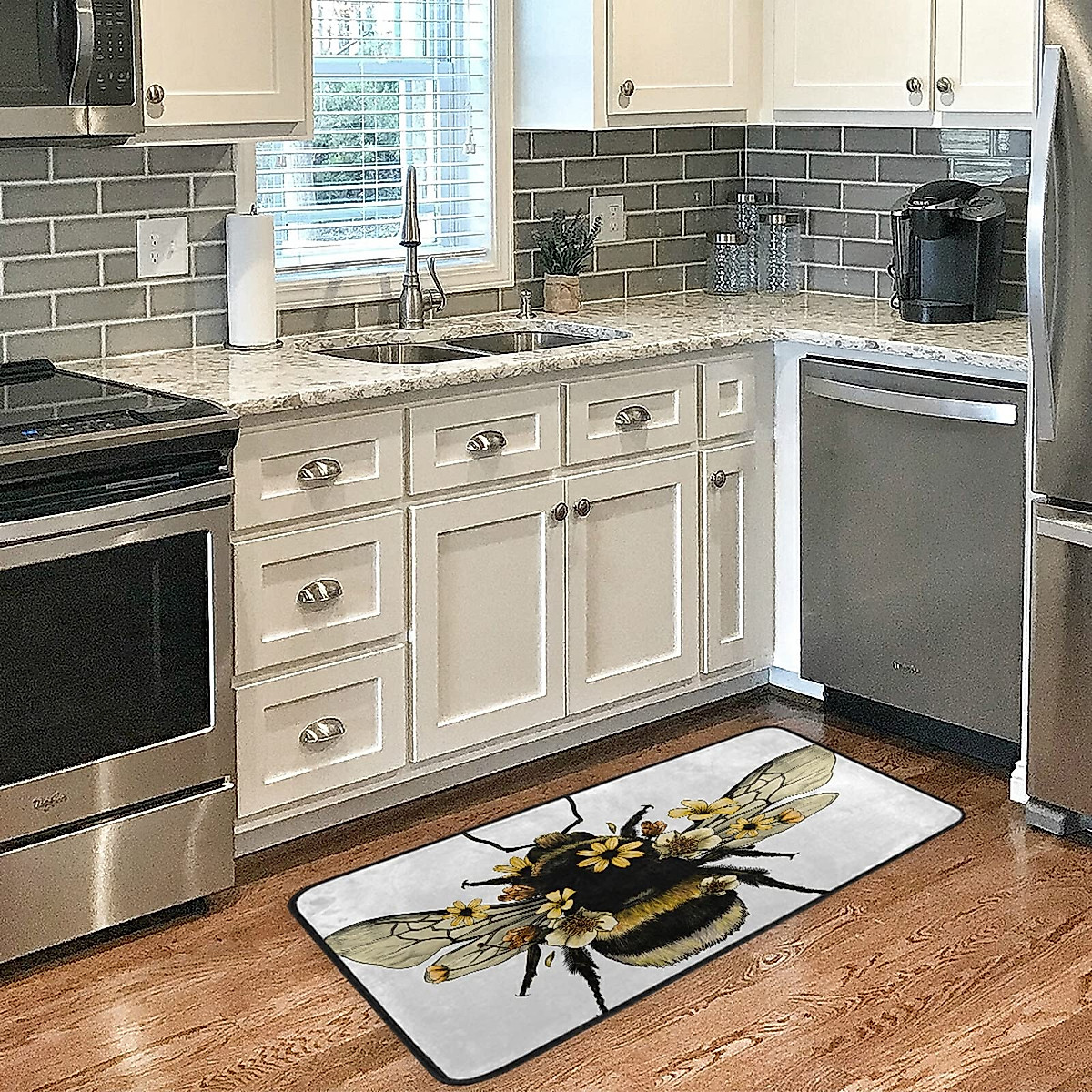 Bees Spring Kitchen Rugs Flowers Summer Bath Mat for Bathroom Absorbent Non Skid Washable Standing Floor Desk Mat Runner Carpet for Home Office Hallway Sink Stove Laundry 39X20 inches