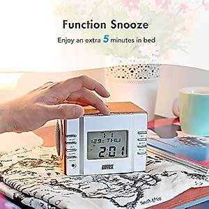 August MB300 Mini Wooden MP3 Stereo System and FM Clock Radio, with Card Reader, USB Port & AUX Jack (3.5mm Audio In), 2 x 3W Powerful Hi-Fi Speakers and Built-in Rechargeable Battery