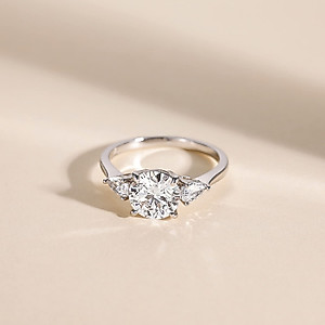 EAMTI 2CT 925 Sterling Silver Engagement Rings for Women Round Cut 3-Stone Promise Rings for Her Cubic Zirconia CZ Wedding bands Size 7