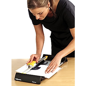 Fellowes 4 SafeCut Rotary Trimmer Blades, Straight, 2 Pack (5411402)