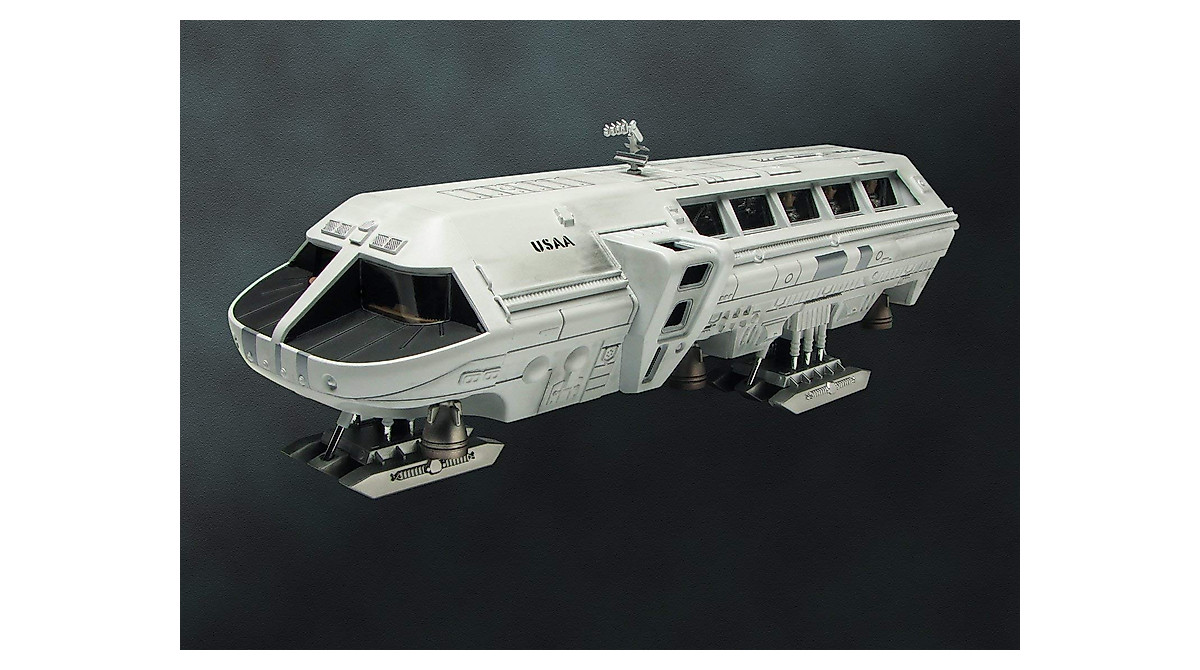 Moebius Models 2001 Moon Bus Kit - Detail & Collect Great
