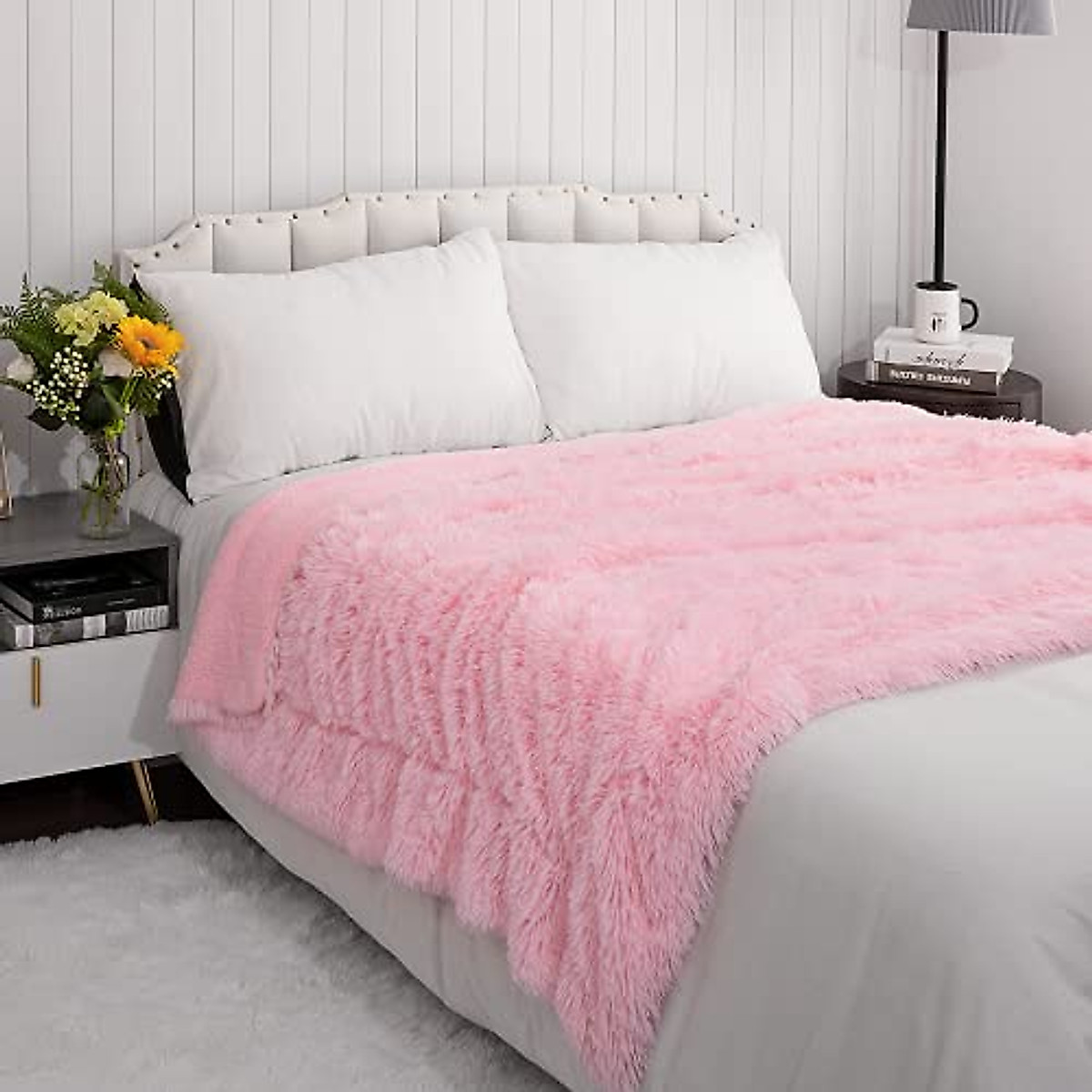 Zareas Soft Faux Fur Throw Blanket, 50" x 60" Plush Sherpa Blanket for Couch, Thick Warm Blankets for Winter, Fluffy Fleece Blanket, Christmas Blanket, Fuzzy Comfy Velvet Blanket for Bed Sofa, Pink