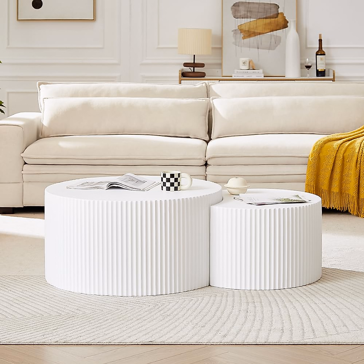 WILLIAMSPACE Nesting Coffee Table Set of 2, Matte White Round Wooden Coffee Tables, Modern Luxury Side Tables Accent End Table for Living Room Apartment (Matte White-Round)