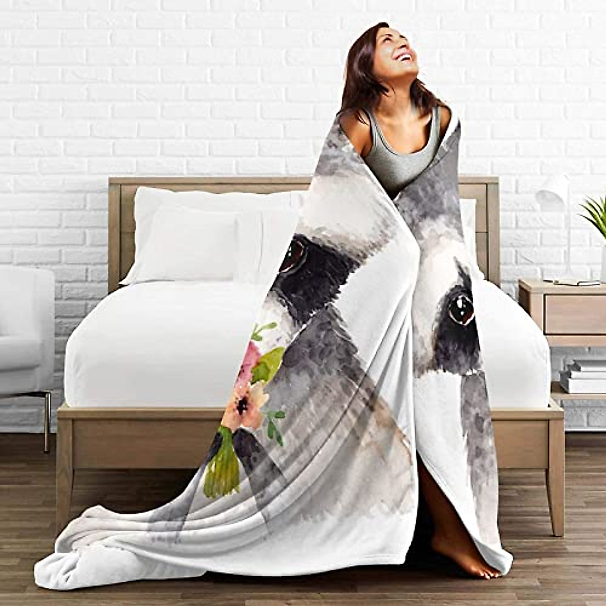 Raccoon and Flowers Soft Throw Blanket All Season Microplush Warm Blankets Lightweight Tufted Fuzzy Flannel Fleece Throws Blanket for Bed Sofa Couch 50"x40"