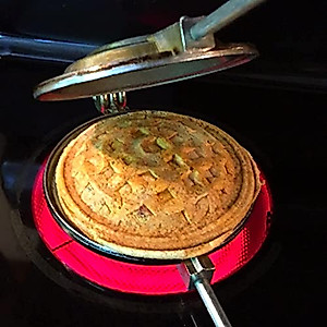 Toas-Tite Sandwich Grill - Handheld Pie Iron, Sandwich Maker, Hand Toaster, Panini and Sandwich Press for Hand Made Hot Sandwiches and Pies - Perfect for Stovetop, Grill and Campfire