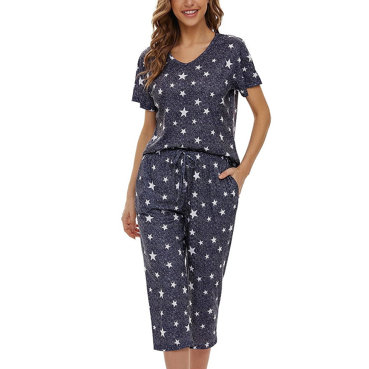 MOYEE Women's Pajama Set Soft Lounge Outfits Short Sleeve Capri Pants with Pockets(#01 Darkgrey Star, Large)