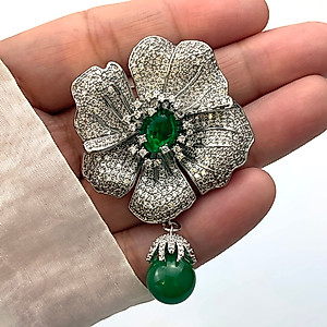 AILONMEI Silver Holiday Brooches For Women Fashion Large Camellia Brooch Christmas Gift (Camellia, Silver)