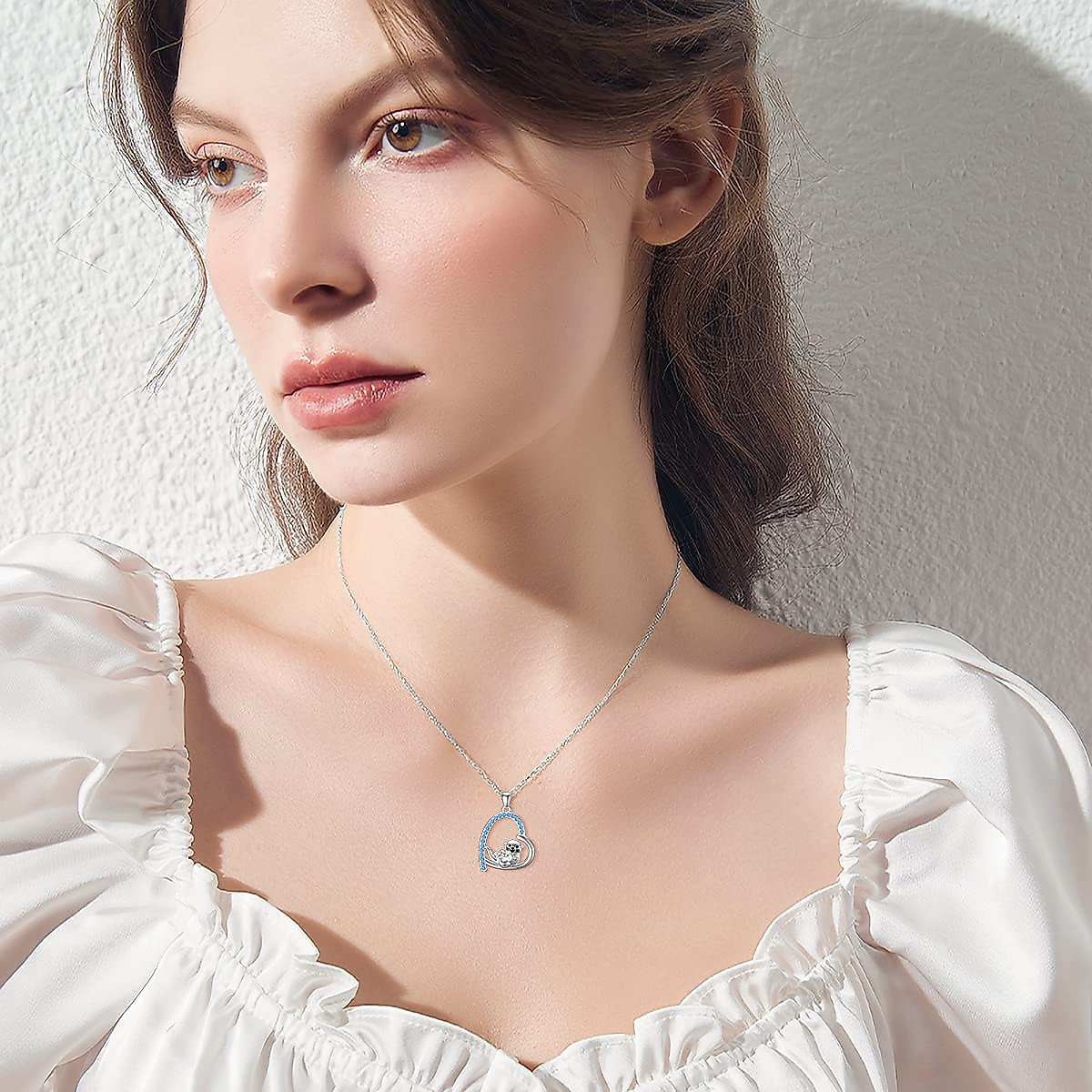 PROESS Otter Necklace Sterling Silver Sea Otter Necklace for Women Otter Lovers Otter Pendant Jewelry Gift