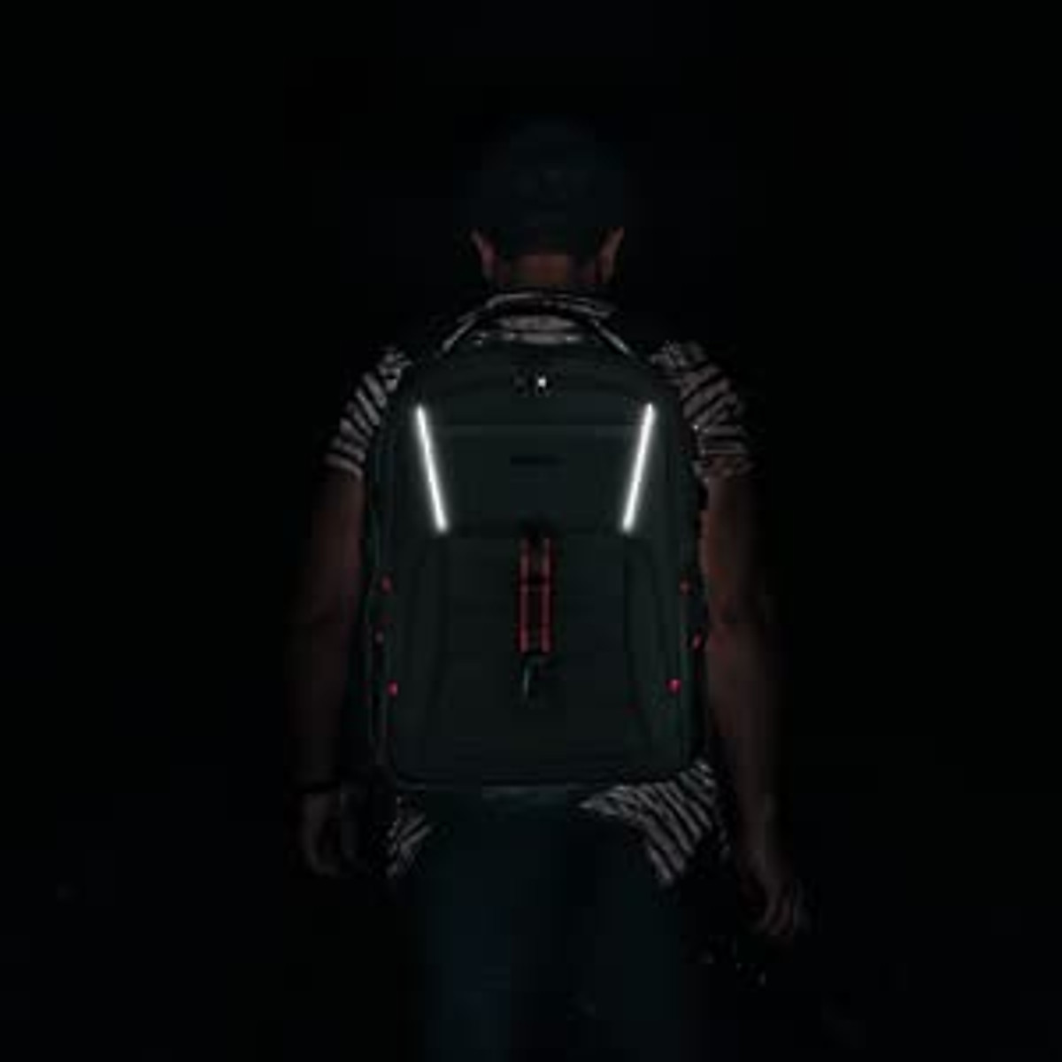 KROSER Travel Laptop Backpack 18.4 inch XXXL Computer Backpack Stylish College Backpack with RFID Pockets USB Charging Port REFLECTIVE STRIPS Water-Repellent Day pack for School/Business/Men