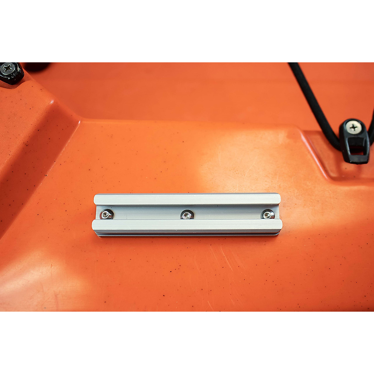 YakAttack GT90 GearTrac, 4" long