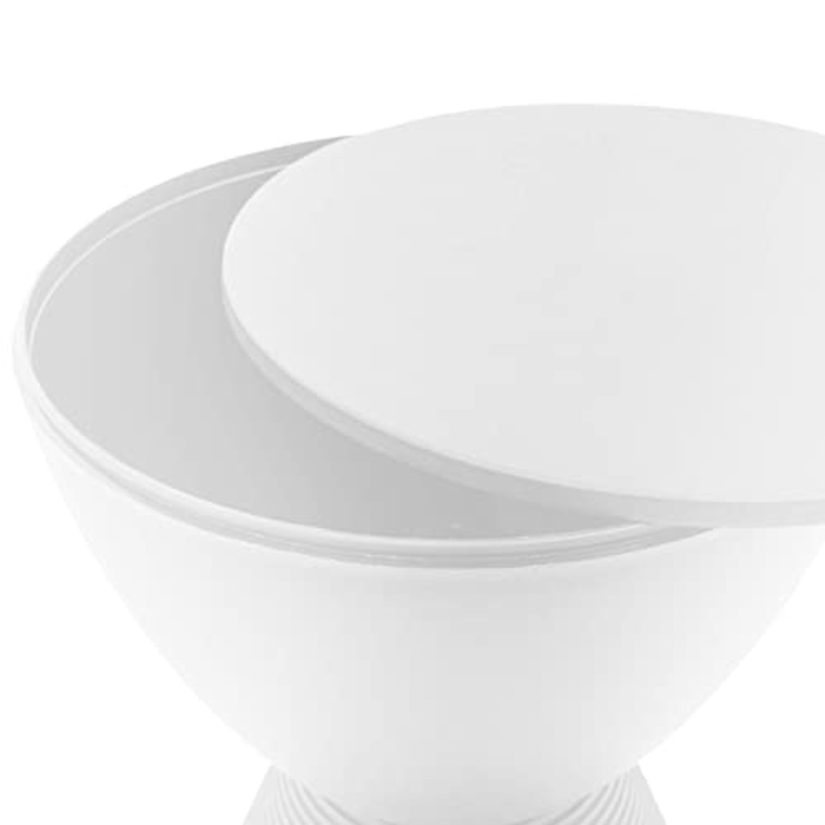 LeisureMod Boyd Modern Accent Side Table End Table Indoor and Outdoor Use, 16.75" H x 11.75" W x 11.75" D (White)