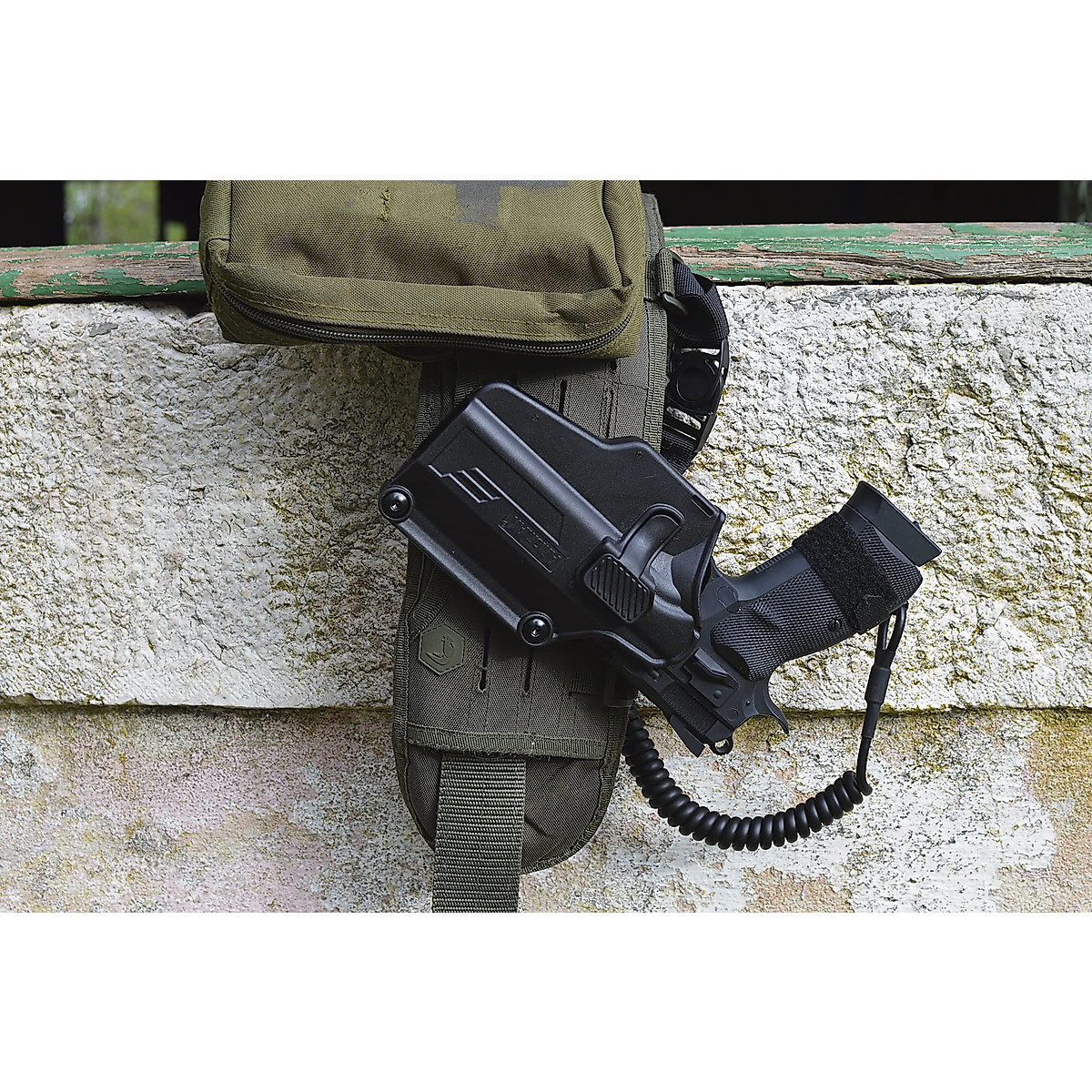 Multi-Fit Gun Holster Fits 80+ Pistols, OWB Tactical Holster for Glock/Sig Sauer/CZ/Ruger/Springfield/Beretta/S&W M&P/1911/Taurus/HK/CZ/Walther, 360° Adjustable Open Carry Holster - Right Handed