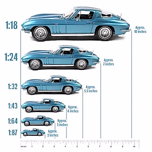 Bburago 1:24 Scale Racing Ferrari FXX-K Die Cast Vehicle (Colors May Vary)