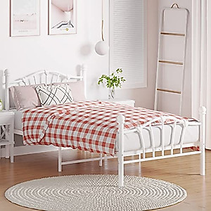Amyove White Twin XL Metal Bed Frame with Headboard and Footboard for Bedroom Guestroom Dorm Apartment Sturdy Platform Bed Reinforced Bed Slats and 11.5 Inches Underbed Storage Space, Heart-Shaped